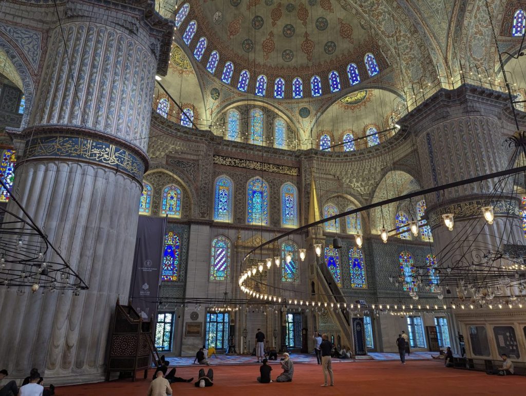 The Beauty of the Blue Mosque: History, Architecture, and Visit Tips