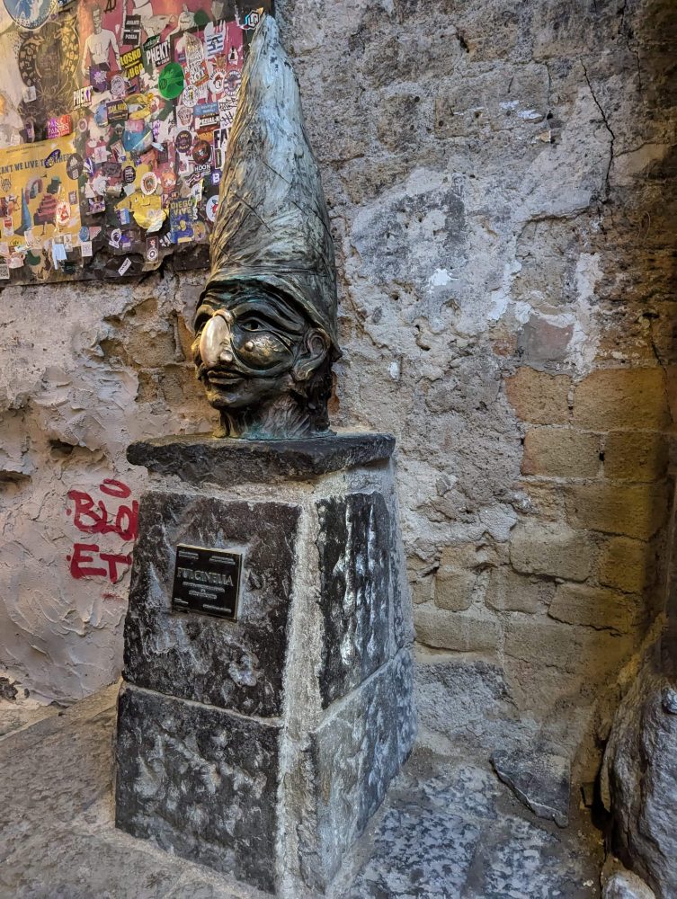 Discover 7 hidden gems in Naples